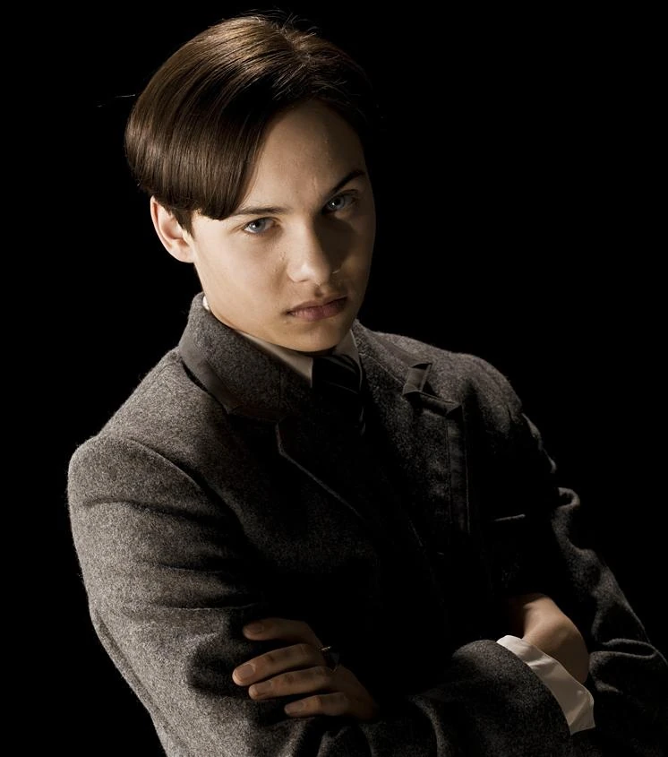 Tom Riddle Sr. - Harry Potter Wiki