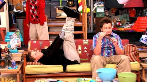 Nevel Papperman - ICarly Wiki - Carly, Sam, Freddie e Spencer